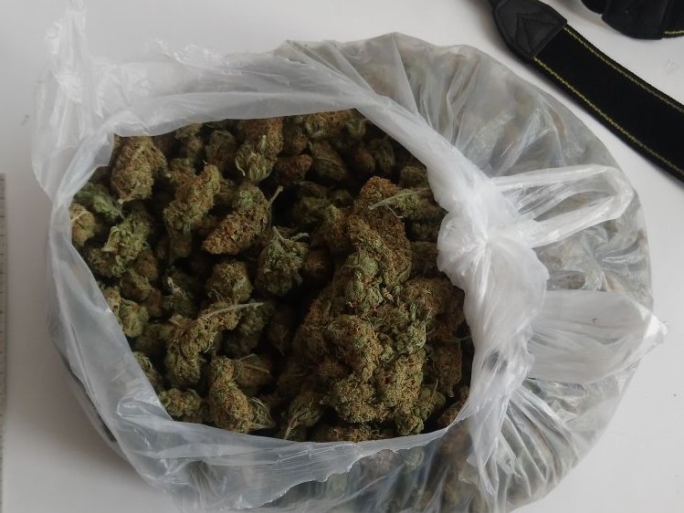 Marihuana i kokaina ukryta w samochodzie - Aktualności - Policja ... Marihuana i kokaina ukryta w samochodzie - Aktualności - Policja ...